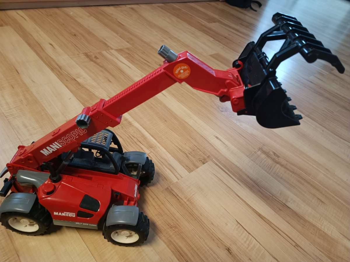 BRUDER Teleskoplader Manitou MLT 633 Turbo, € 25,- (8113 Sankt Oswald ...