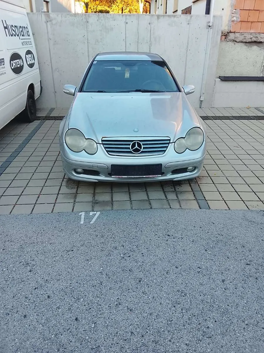 Mercedes-Benz CLC-Klasse 220 CDI Sportwagen / Coupé, 2002, 220.000 km ...