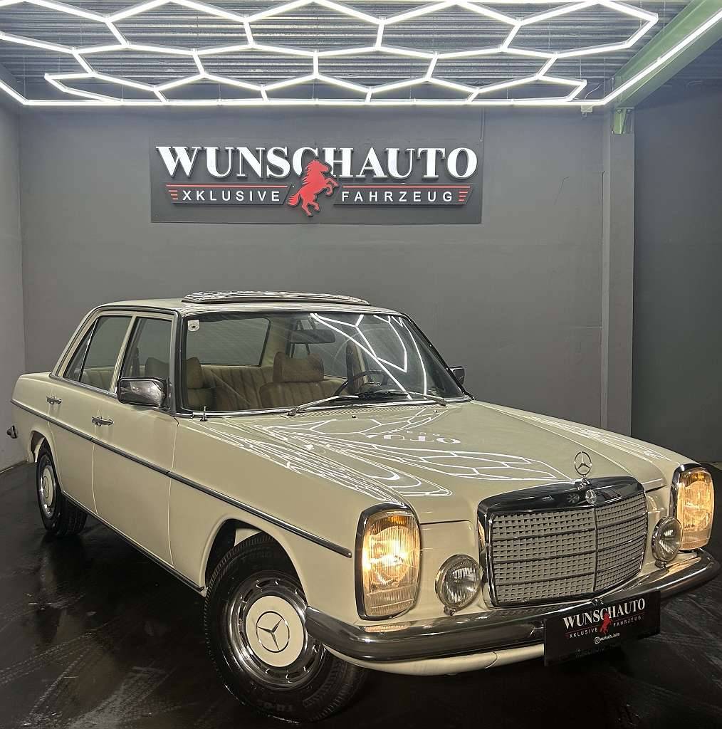 Mercedes-Benz 230.4 Limousine, 1975, 37.456 km, € 19.900,- - willhaben