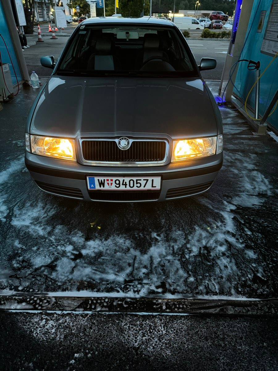 Skoda Octavia Limousine, 2004, 270.000 km, € 750,- - willhaben