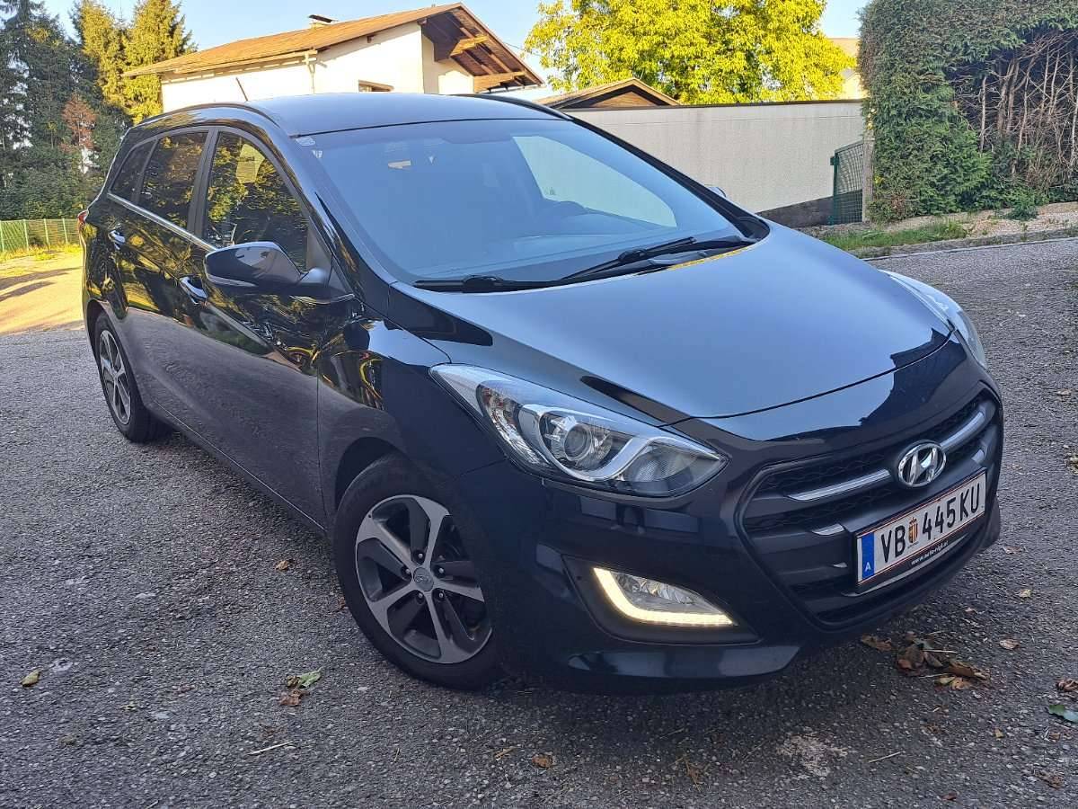 Hyundai i30 1.6 CRDi CW Kombi Kombi / Family Van, 2015, 179.800 km, € 6 ...