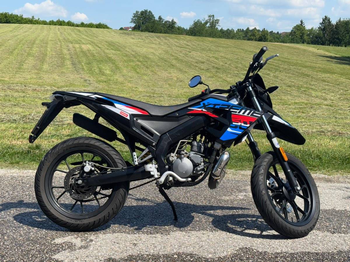 Derbi Senda X-Treme DRD. Low Seat Moped / Mofa - willhaben