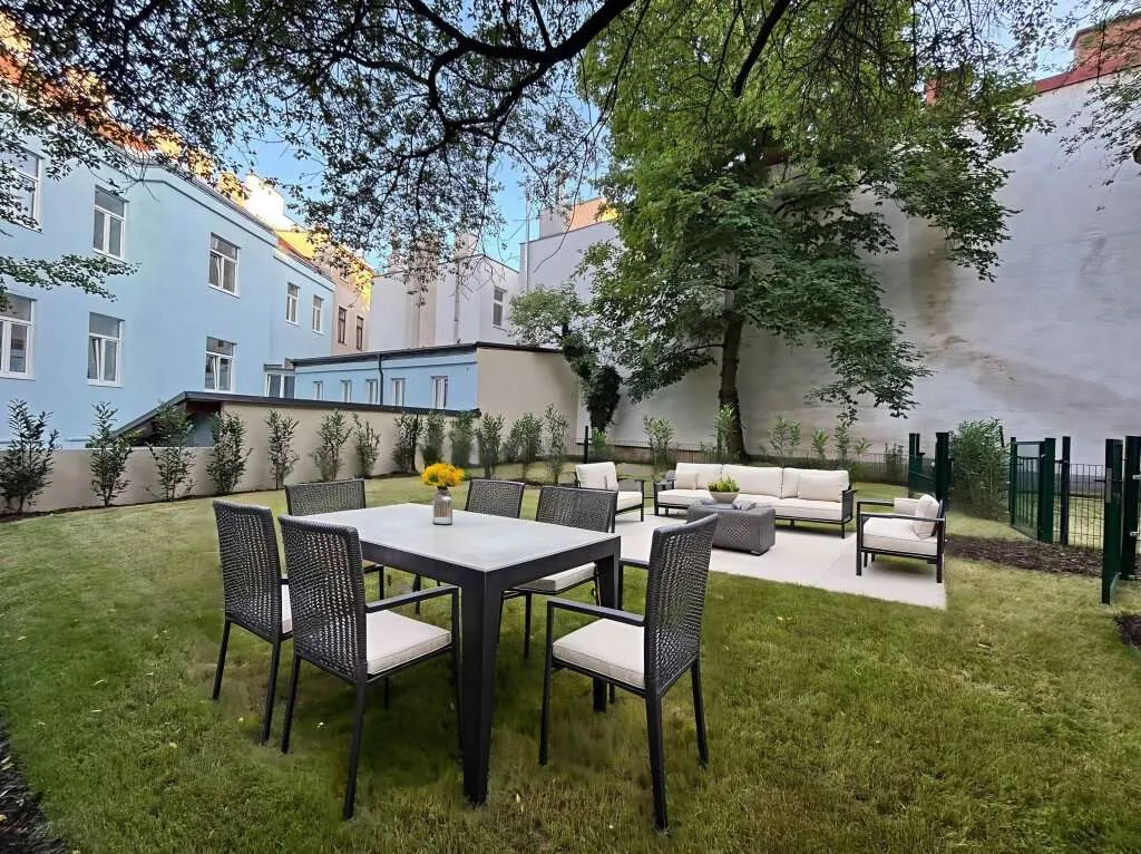 1180! Tolles Eigenheim mit GARTEN + BALKON! Erstbezug nach ...
