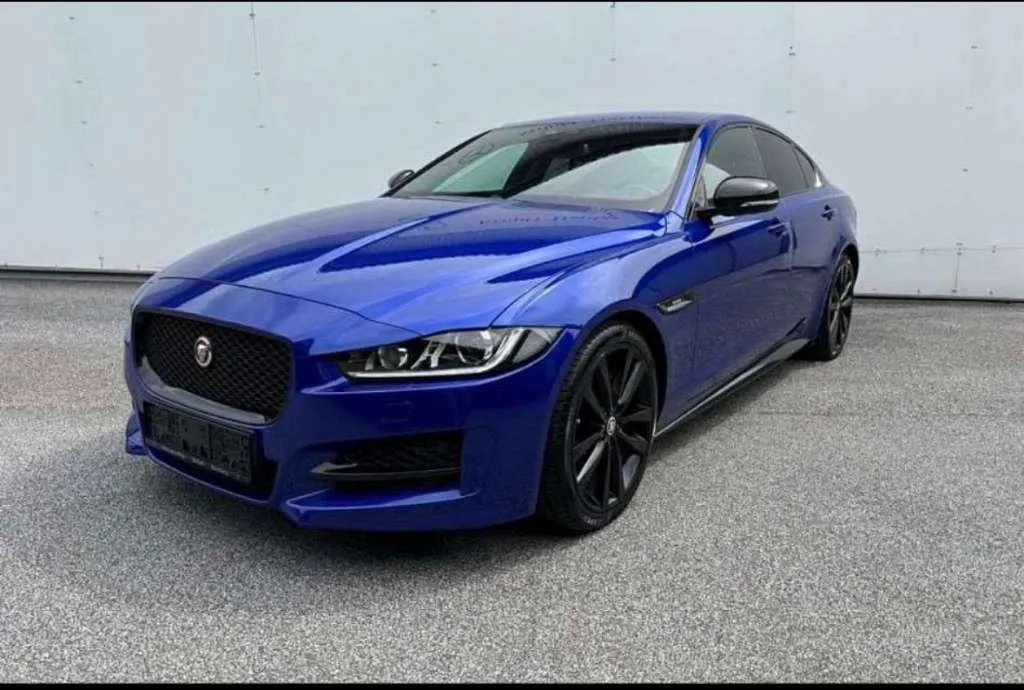 Wunderbar Jaguar Xe 20d Bild