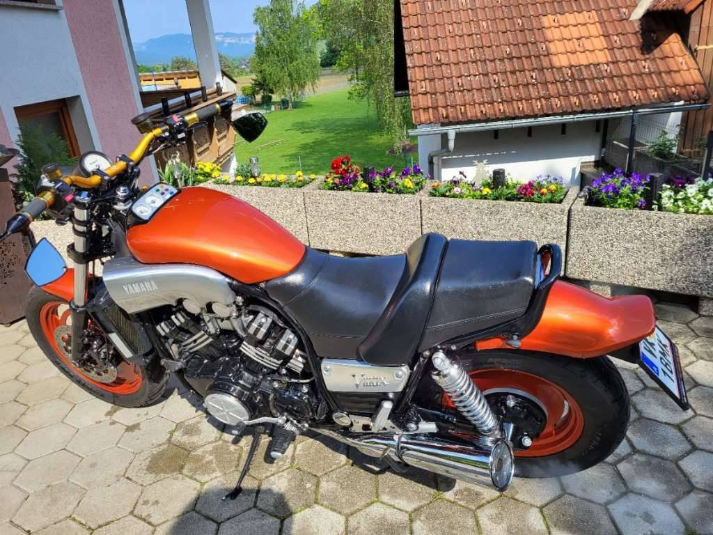 Yamaha V-Max Naked Bike - willhaben