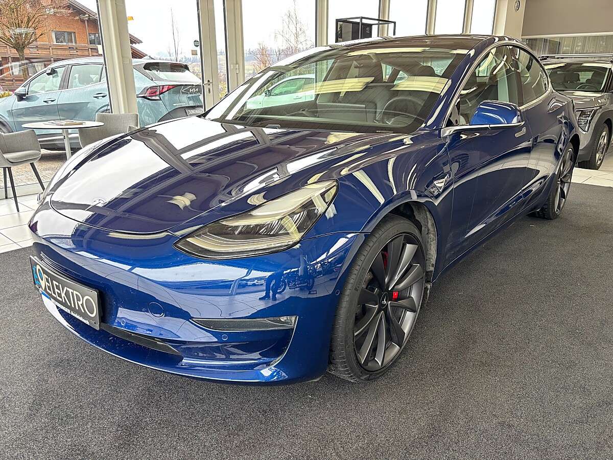 Tesla Model 3 Performance AWD Limousine, 2019, 119.000 km, € 23.900 ...