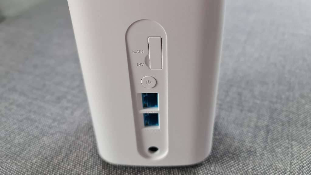 Huawei 5G CPE Pro Router - Dual-Band-WLAN mit Sim Card Schacht, € 185 ...