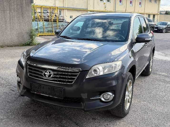 Toyota RAV4 2,2 D-4D Elegance 4WD*NAVI*LEDER*ALLRAD* SUV / Geländewagen ...