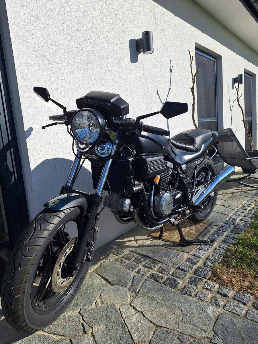 Honda Honda VF 750 S Cafe Racer - willhaben