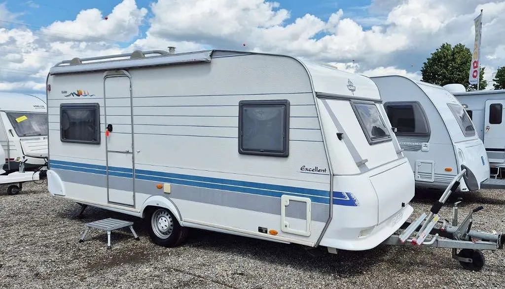 Hobby 460 Ufe Excellent Easy, 2001, € 9.290,- - willhaben