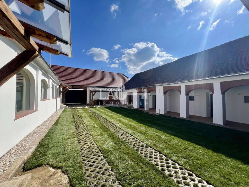 Einzigartiger & Authentischer Vierkanthof mit Arkaden im südlichen ...