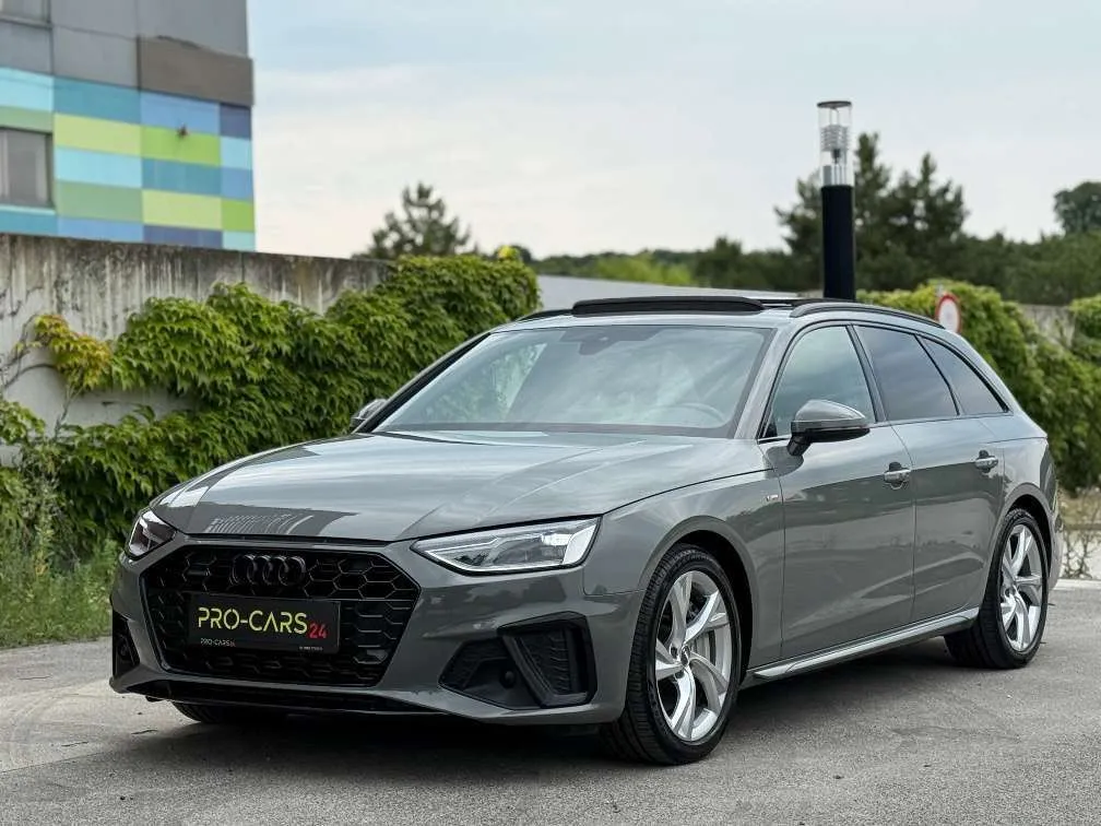 Audi A4 45 TDI // S line // Quattro // Panorama Kombi / Family Van ...