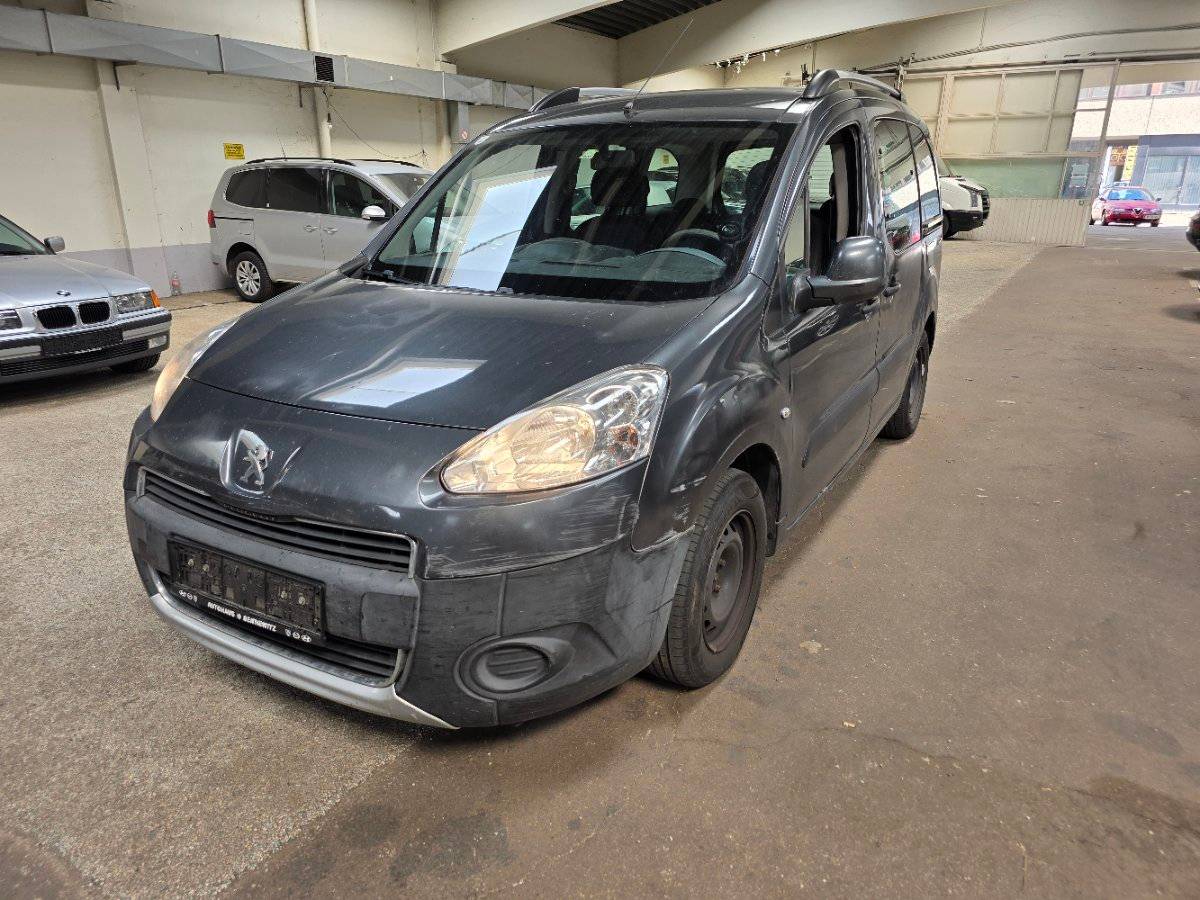 Peugeot Partner Teppe 1.6hdi Kombi / Family Van, 2015, 198.000 km, € 2. ...