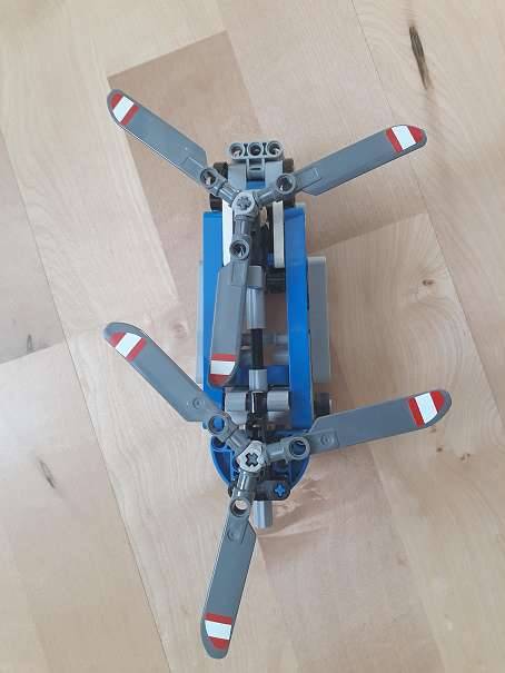Doppelrotor-Hubschrauber Lego Technic, € 15,- (4502 Nöstlbach) - willhaben