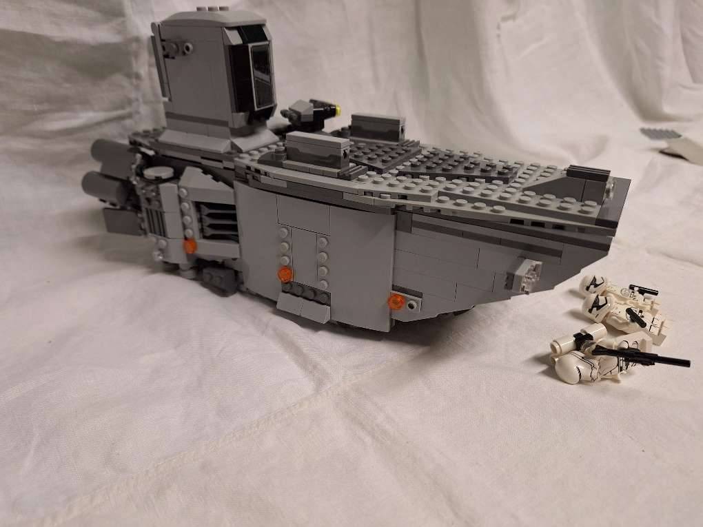 Lego Star Wars 75103, First Order Transporter, € 35,- (4642 Sattledt ...