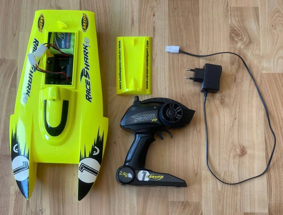 Carson Race Shark FD RC Boot inkl. Fernbedienung & Ladegerät, € 30 ...