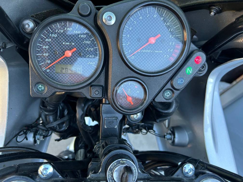 Honda Hornet Naked Bike - willhaben