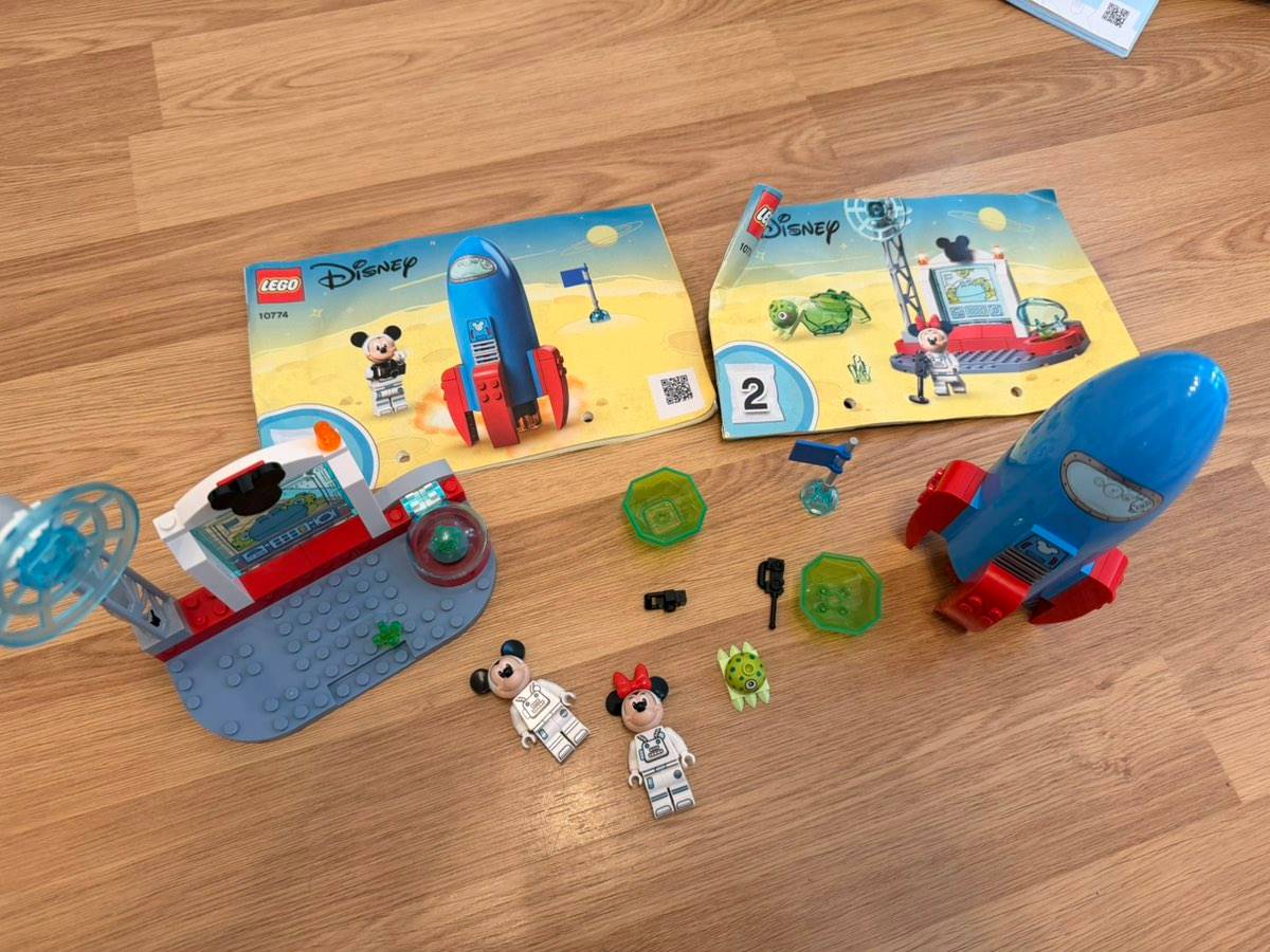 Disney Lego 10774 Micky Maus und Minnie Maus Weltraum Rakete, € 10 ...