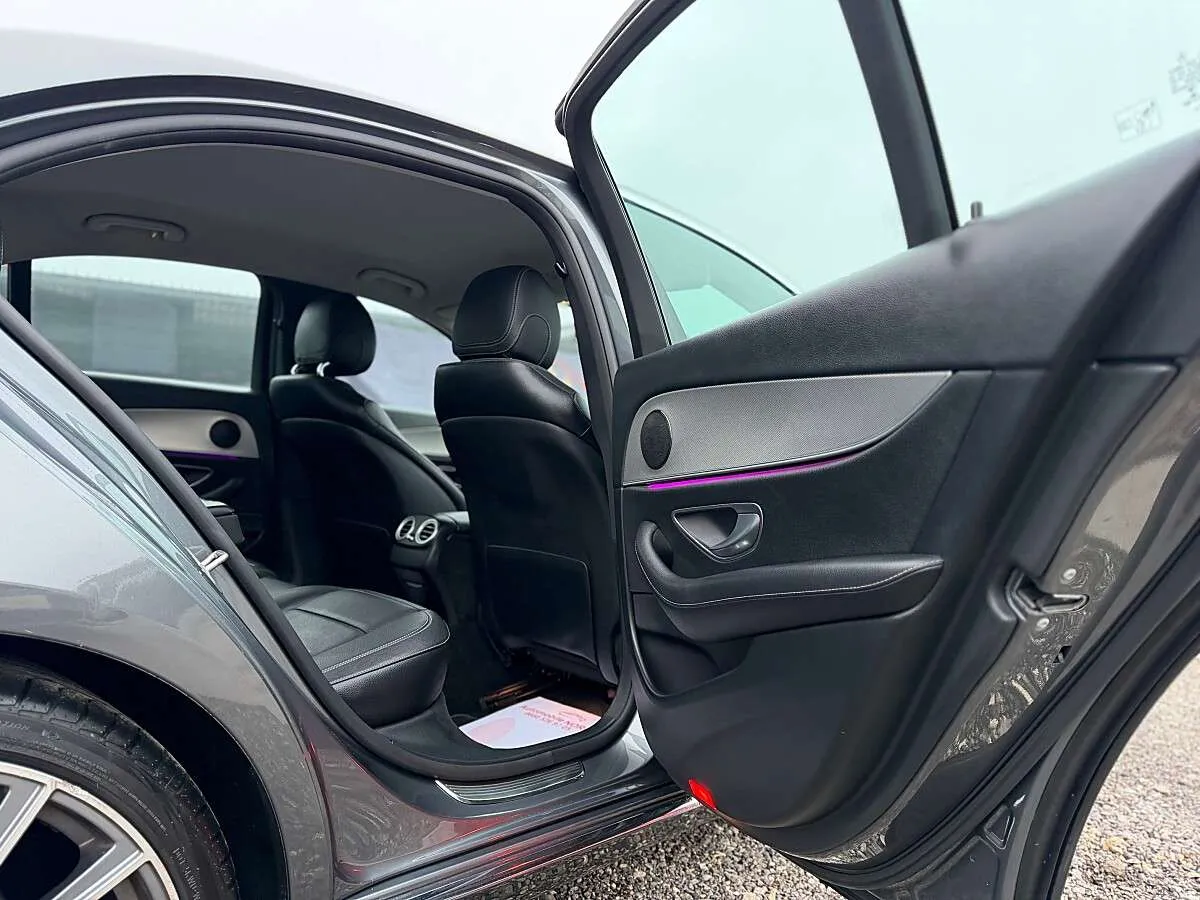 Mercedes-Benz E-Klasse E 220 d Exclusive Aut. - MEGA Ausstattung - MEG ...