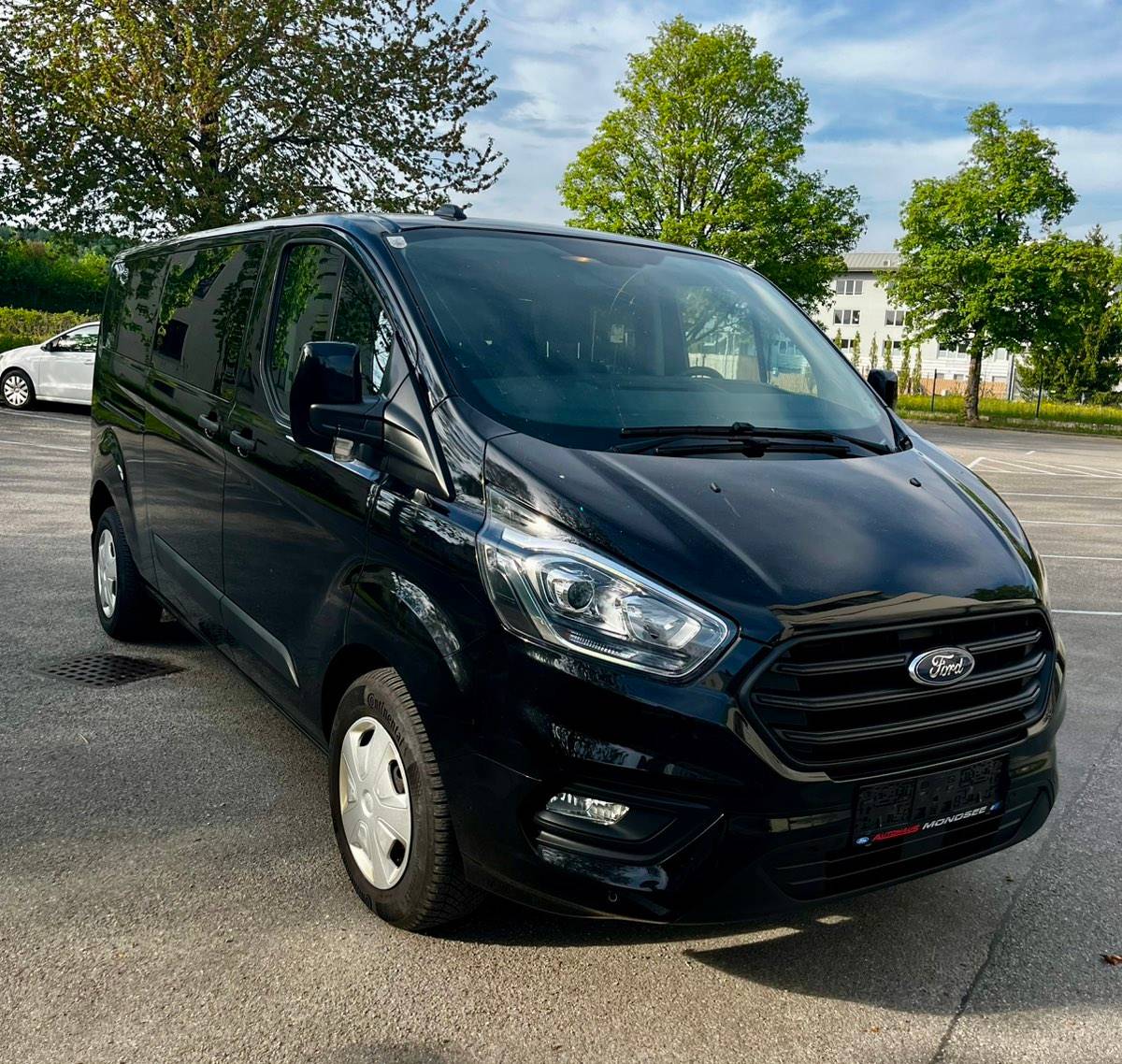 Ford Transit Custom L2H1 Automatik Kleinbus, 2020, 86.500 km, € 25.999 ...