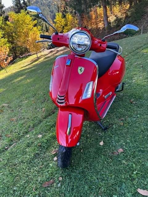 Vespa GTS VESPA 300 gts Roller / Scooter - willhaben