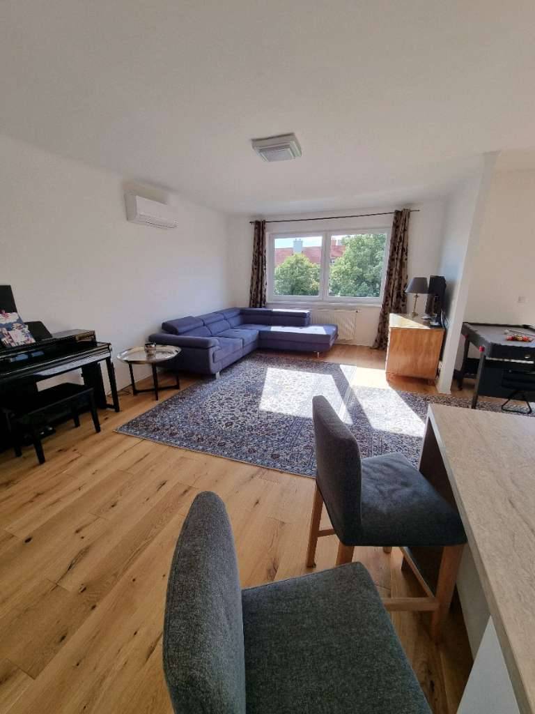 Provisionsfrei kernsanierte 4 Zimmer Wohnung mit Weitblick, 93 m², € ...