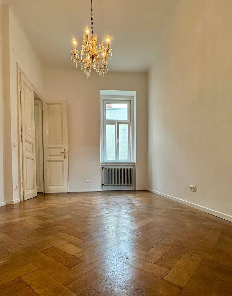 Stilvoll sanierte Altbauwohnung mit Charme | 4 Zimmer | 135 m² | Nähe ...