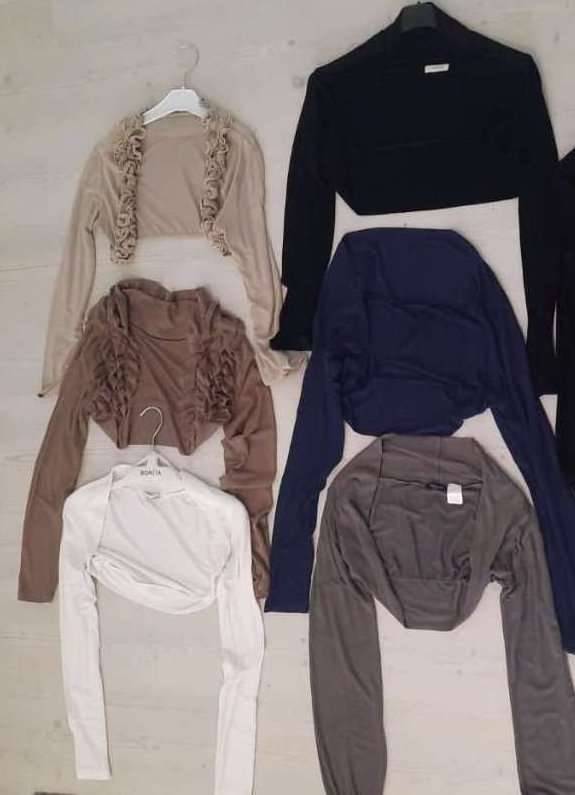 Damen Boleros (5 Stück) Gr: S/ M, € 5,- (1020 Wien) - willhaben