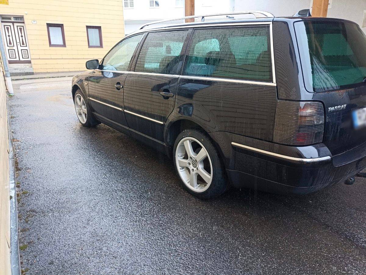 VW Passat 1,9 pdti Kombi / Family Van, 2002, 330.000 km, € 1.000 ...