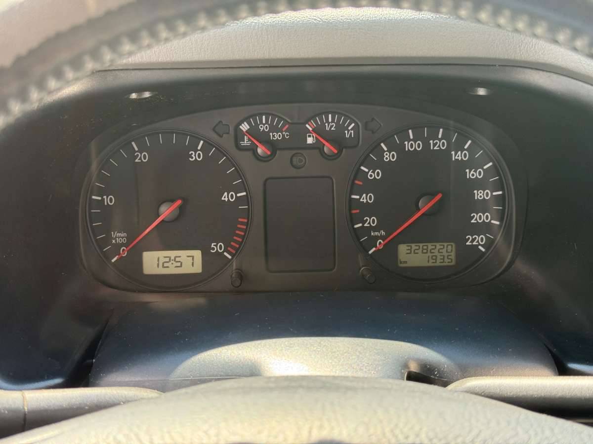 VW Multivan Atlantis 2.5 TDI SOFORTFINANZIERUNG ab 99,- / Monat ...