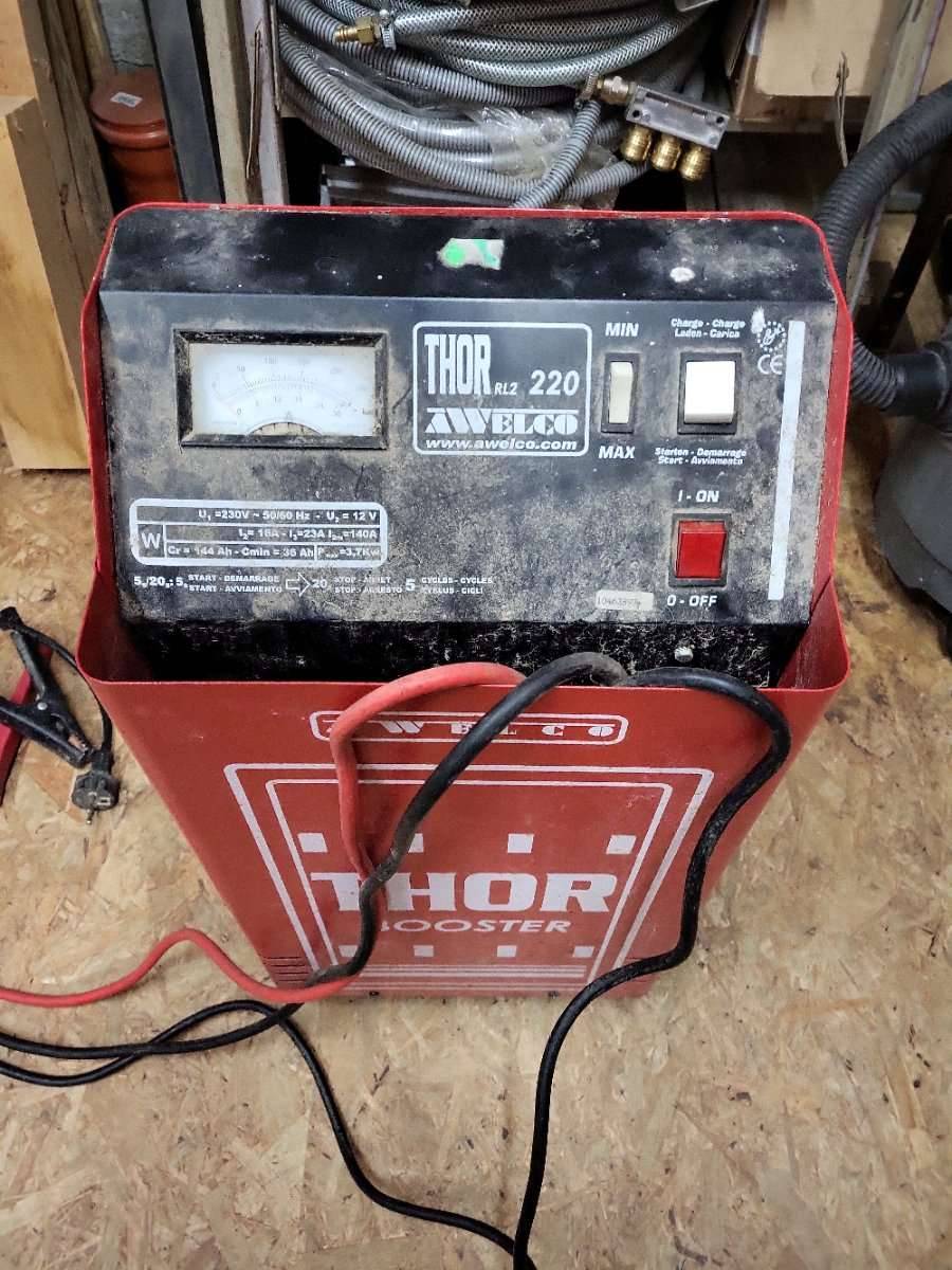 Ladegerät Thor Defekt, € 45,- (3811 Breitenfeld) - willhaben