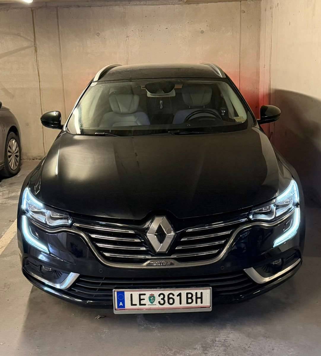 Renault Talisman Initiale Paris Kombi / Family Van, 2016, 82.200 km, € ...